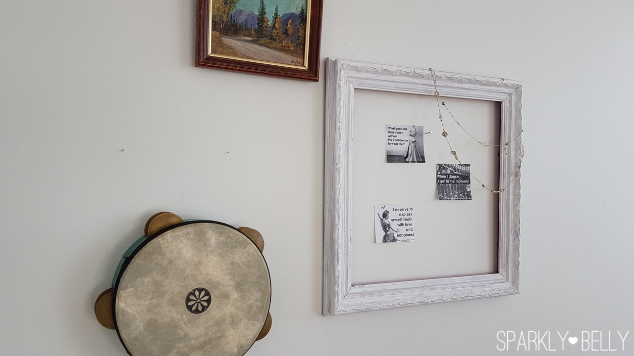 minimalist decor with affirmation cards and musical instrument ...