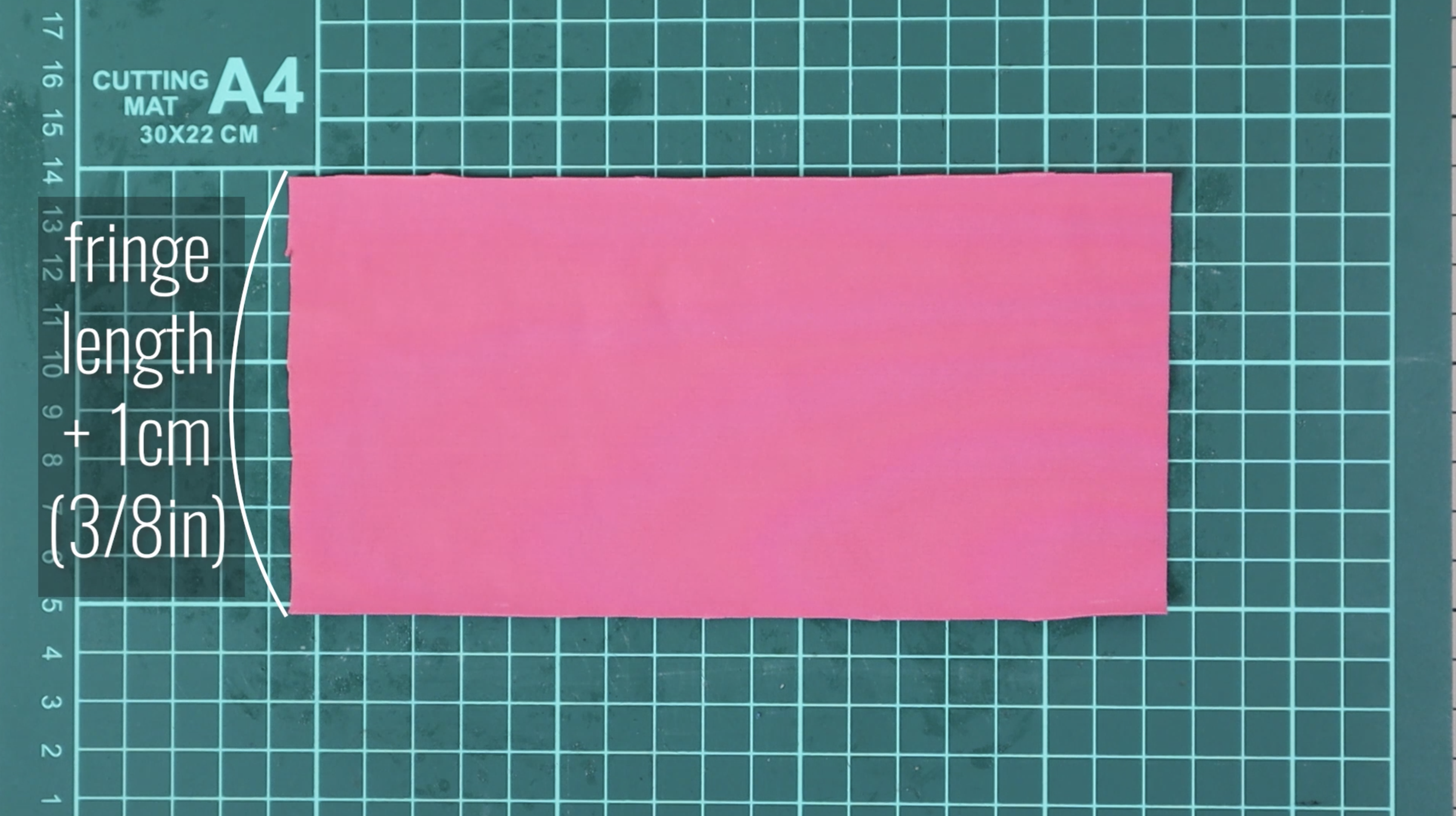 how-to-make-fabric-fringe-using-stretch-fabric - SPARKLY BELLY